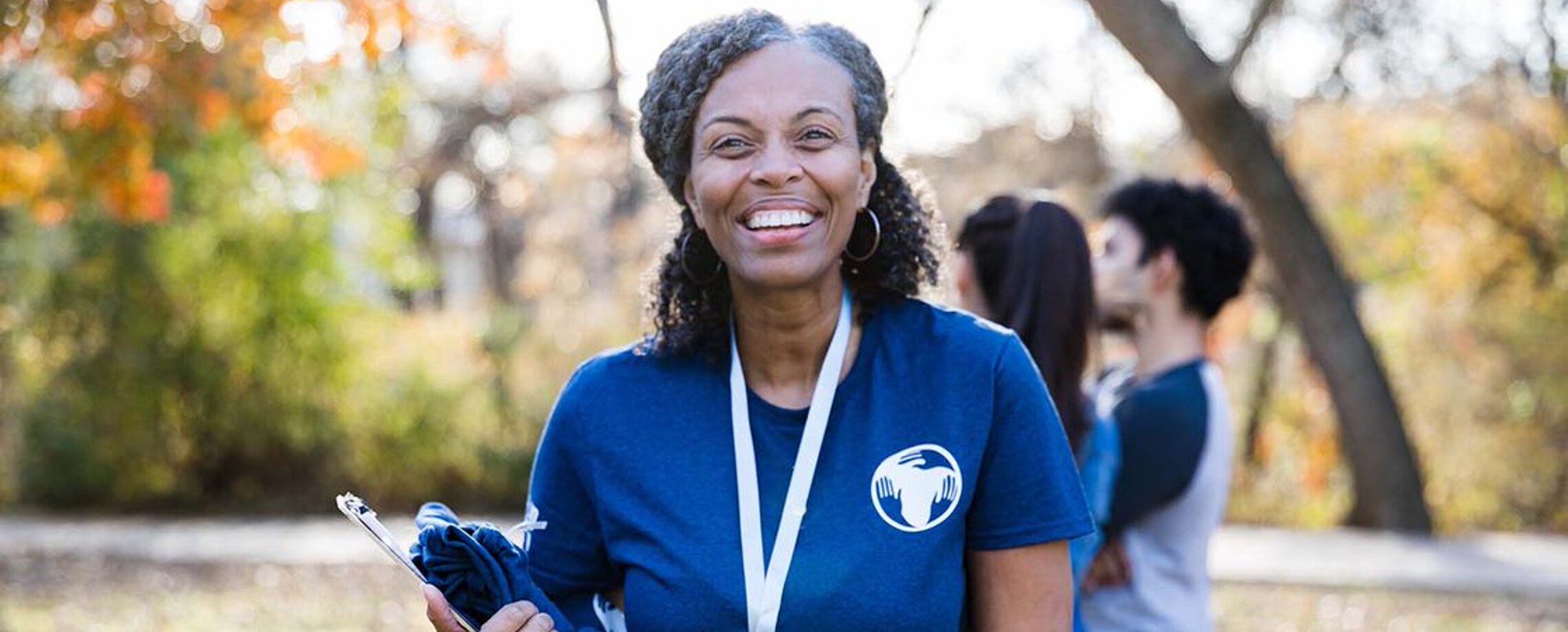 5 ways to give back in your own community | MassMutual